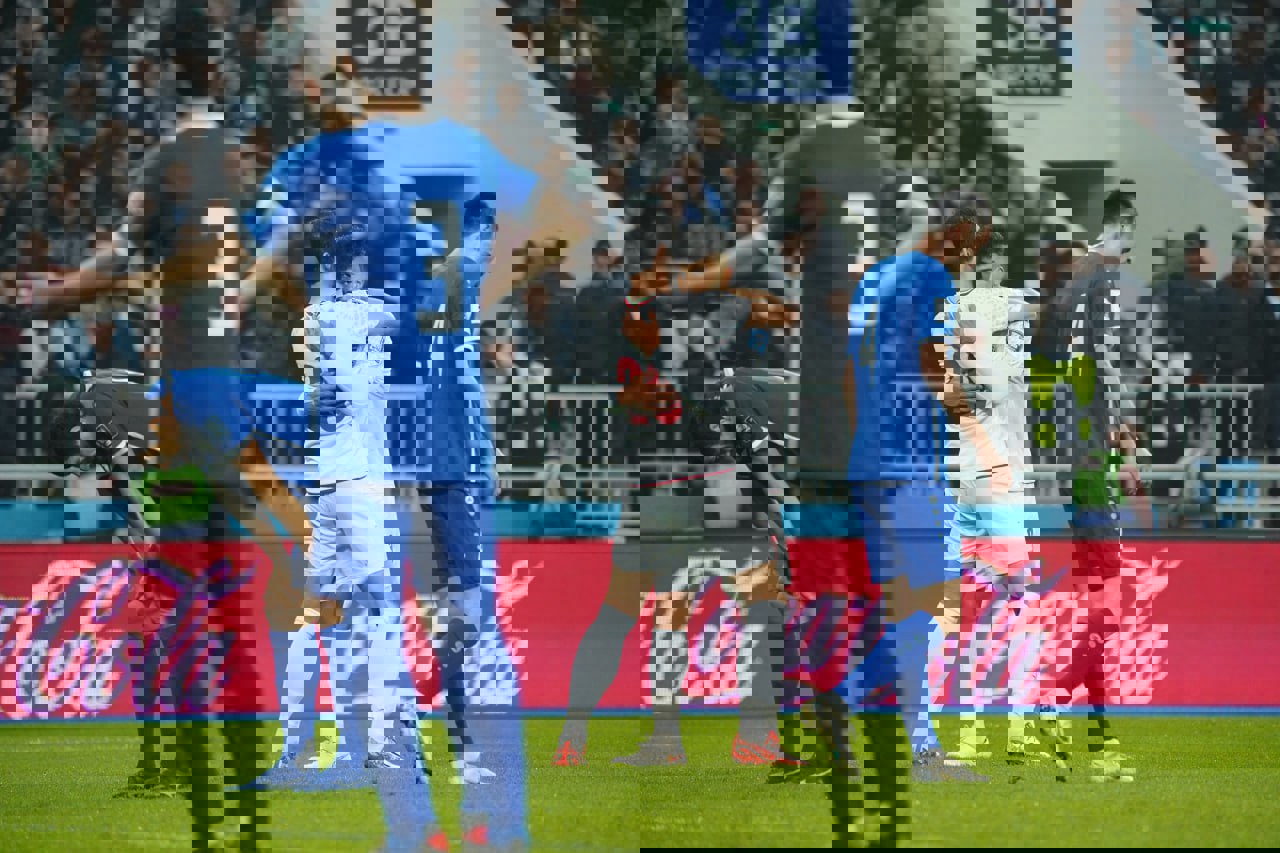 نگاه عجیب رامین در دو شادی گل (عکس) | ورزش سه